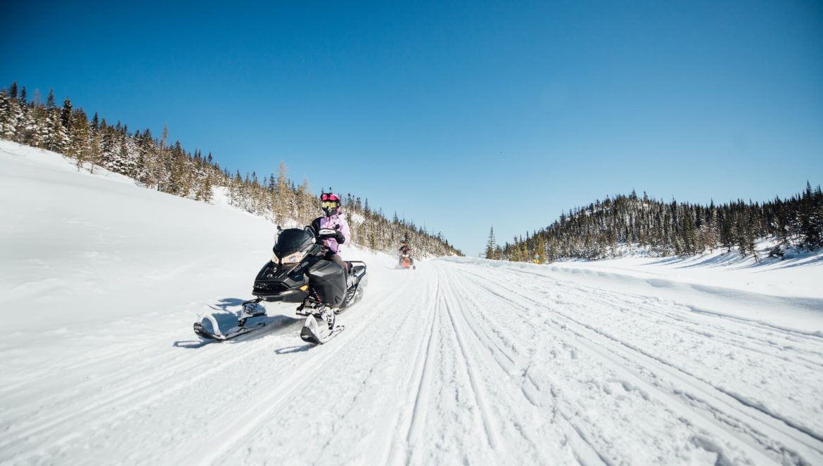 Chicks and Machines - Ici, ce sont les femmes qui donnent l'info ...